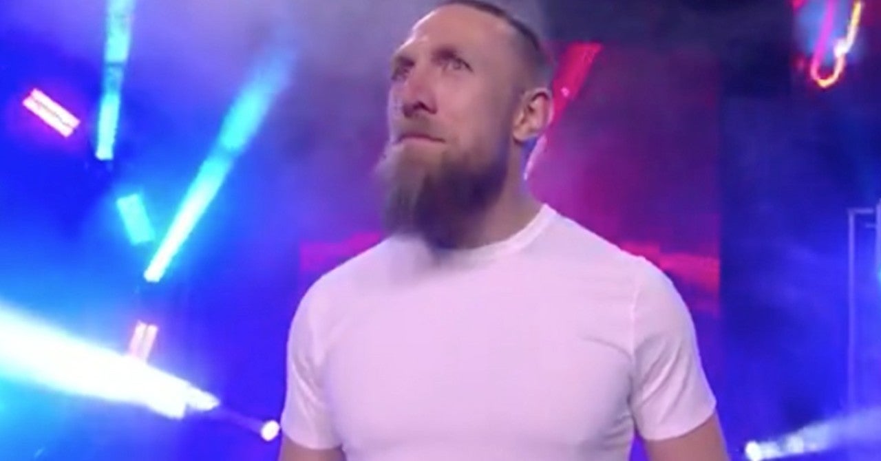 Bryan Danielson and Justin Roberts reenact "tie ckoke" after AEW Dynamite goes off the air - WWE ...