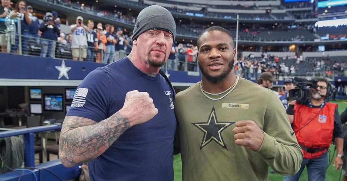 The Undertaker appears at Dallas Cowboys game on Sunday - WWE News, WWE ...
