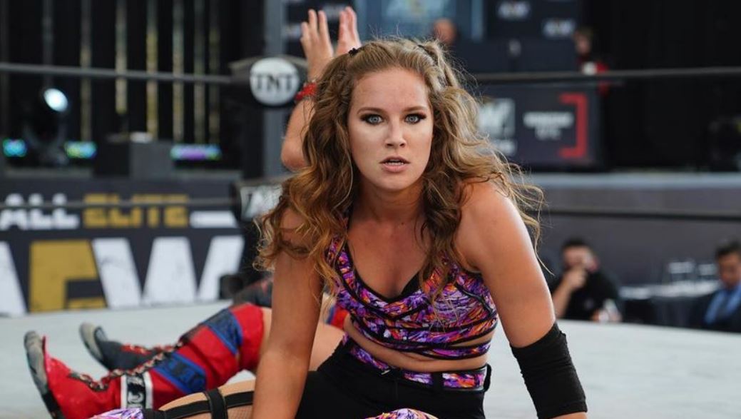 Former AEW enhancement talent Tesha Price signs with WWE - WWE News ...