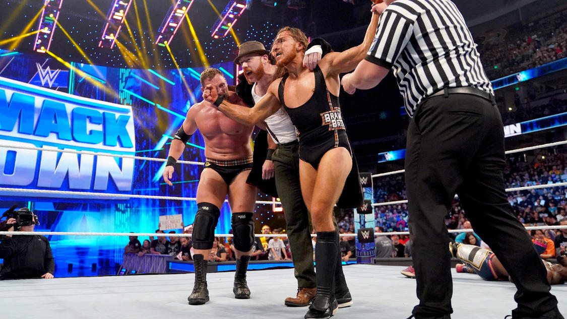 WWE SmackDown Results - 9/16/22 (Roman Reigns, Logan Paul) - WWE News, WWE Results, AEW News ...