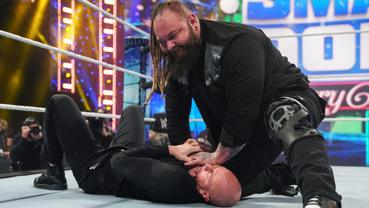 WWE SmackDown Highlights For 12/23: Bray Wyatt attacks a camera man ...