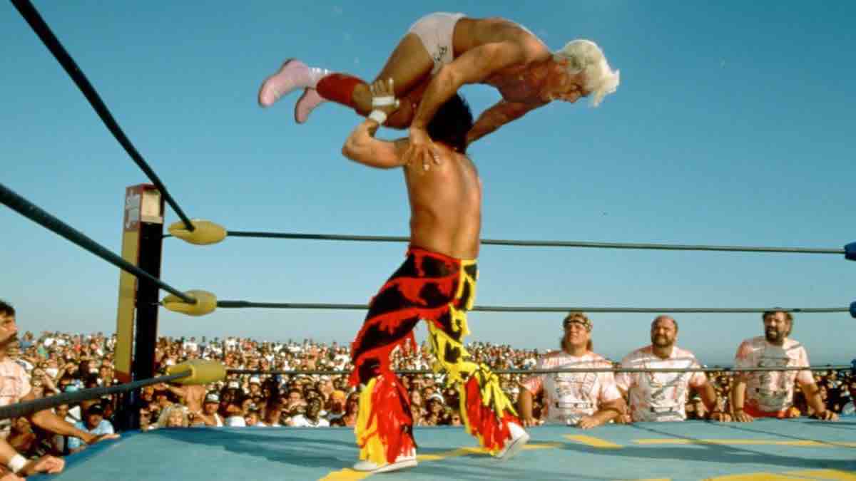 WWE Retro Video Full Match - Randy Savage vs. Ric Flair: Lifeguard Match at Bash at the Beach ...