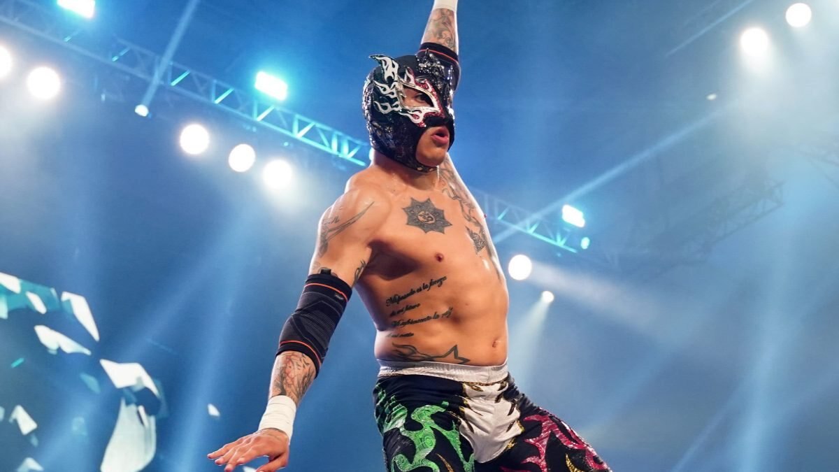Rey Fenix vacates AAA titles, announces he is 'done wrestling in AAA ...