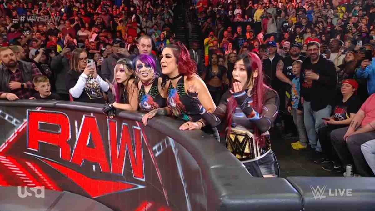 Video: 'Explosive moments' from 11/20 WWE Raw - WWE News, WWE Results ...