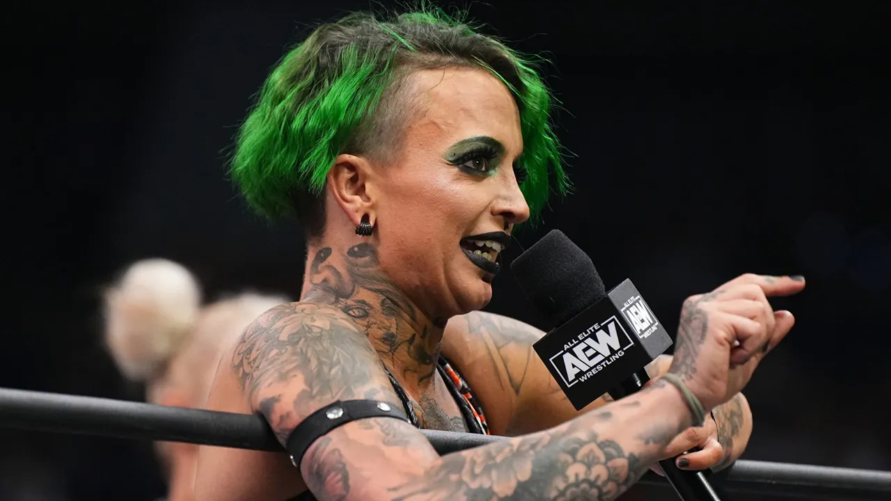 AEW star announces she is pregnant - WWE News, WWE Results, AEW News ...