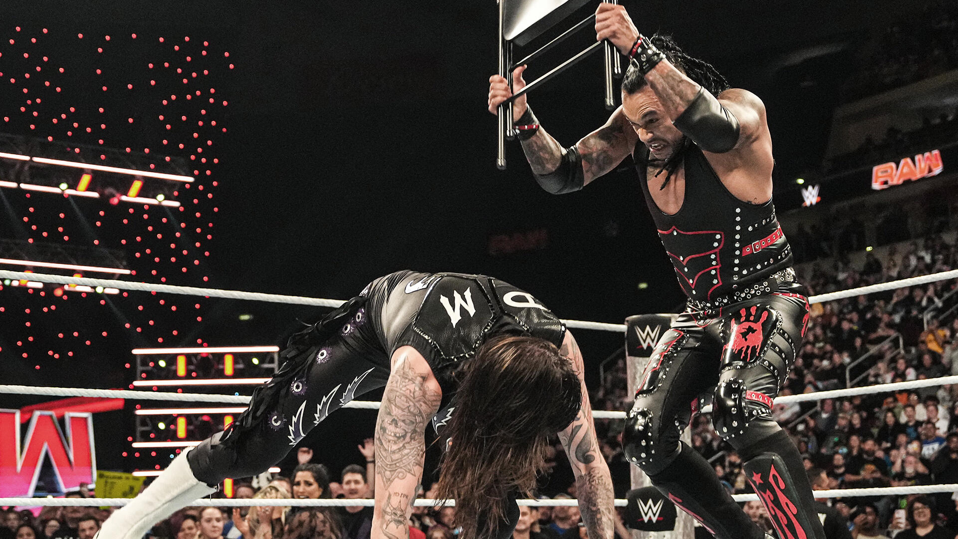 WWE Raw Results - 10/28/24 (No. 1 Contenders' Tag Title Tournament ...