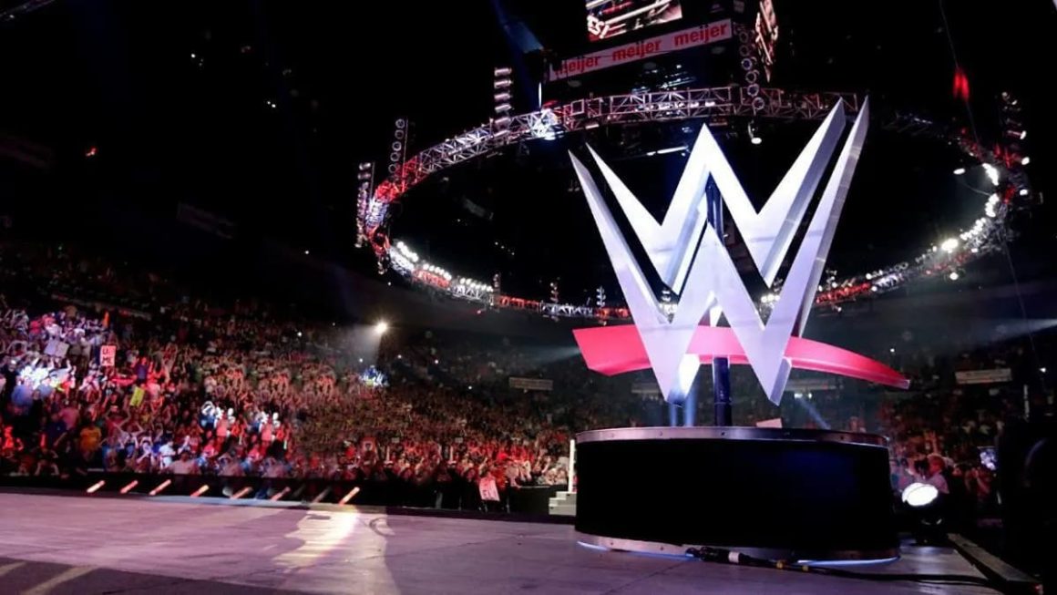 WWE & Fandango partner to bring PLE events to movie theaters nationwide - WWE News, WWE Results ...