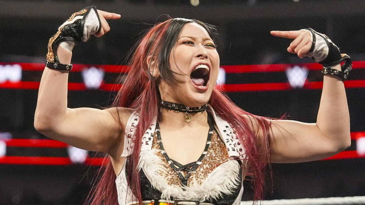 WWE's IYO SKY talks on learning English, trash can spot at WarGames and ...