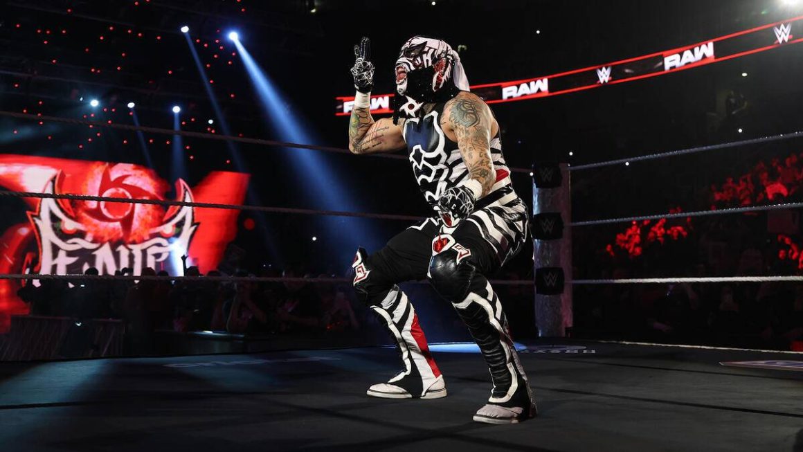 Penta gives update following injury on WWE Raw - WWE News, WWE Results ...